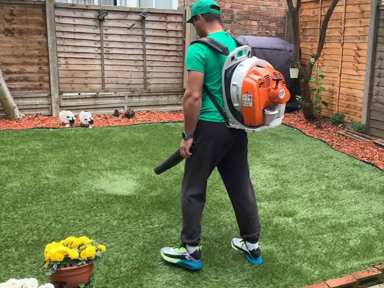 Autumn Leaf Clearance North London | Leaf Blowing & Clean-Up Services